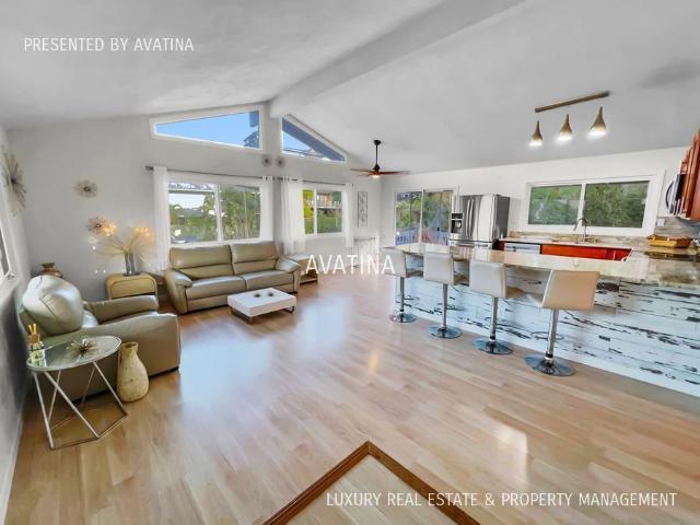 4 BR, 2.5 BA Apartment 1389 Nanialii St, Kailua, HI 96734