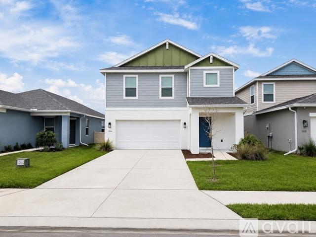 4 BR, 2.5 BA Apartment 13114 Cedar Elm Ln, Parrish, FL 34219