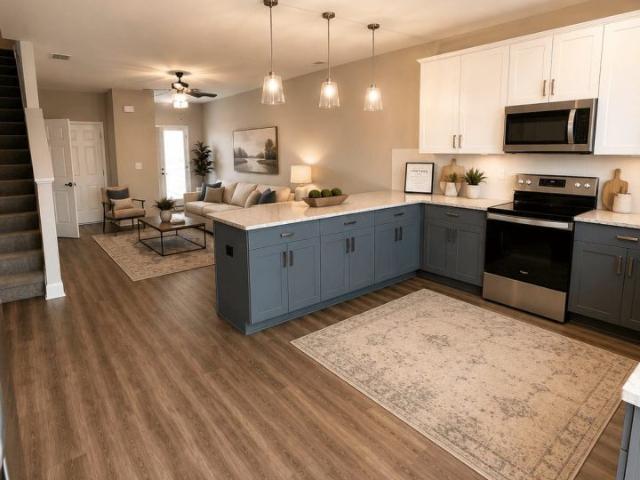 4 BR, 2.5 BA Apartment 1316 Northeast Main Street Unit ND921, Simpsonville, SC 29681