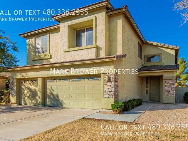 4 BR, 2.5 BA Apartment 1462 W Roadrunner Dr, Chandler, AZ 85286