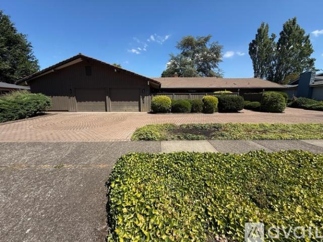 4 BR, 2.5 BA Apartment 1555 Northwest 13 Th Street, Corvallis, OR 97330