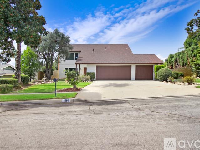 4 BR, 2.5 BA Apartment 1589 N Omalley Way, Upland, CA 91786