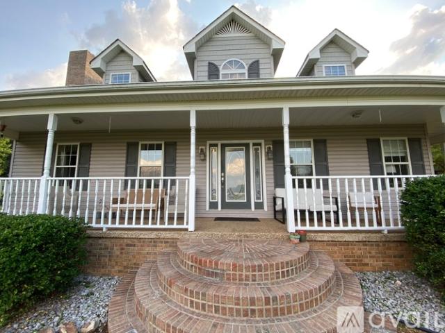 4 BR, 2.5 BA Apartment 158 Teeters Rd, Morrison, TN 37357