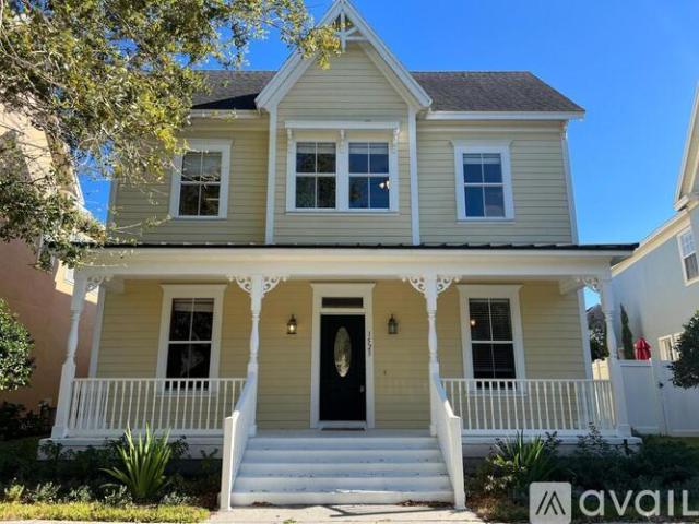 4 BR, 2.5 BA Apartment 1523 Hanks Ave, Orlando, FL 32814