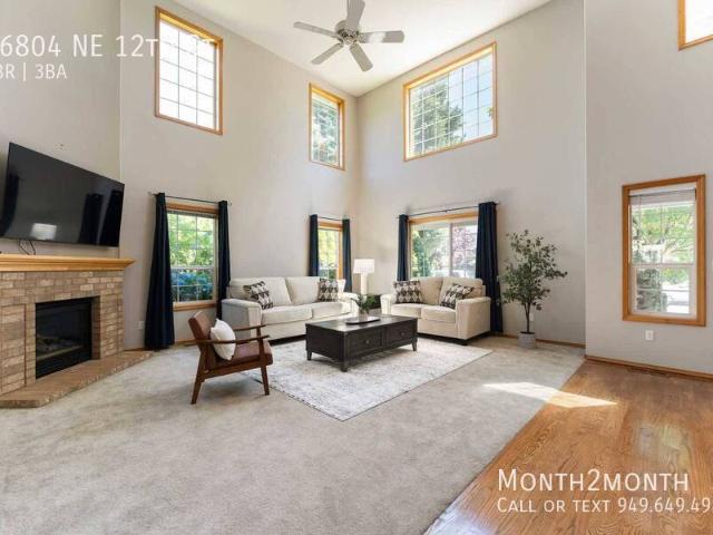 4 BR, 2.5 BA Apartment 16804 NE 12th St, Vancouver, WA 98684