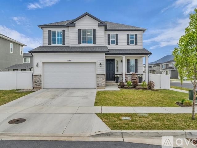 4 BR, 2.5 BA Apartment 1748 North Killdeer Drive, Salem, UT 84653