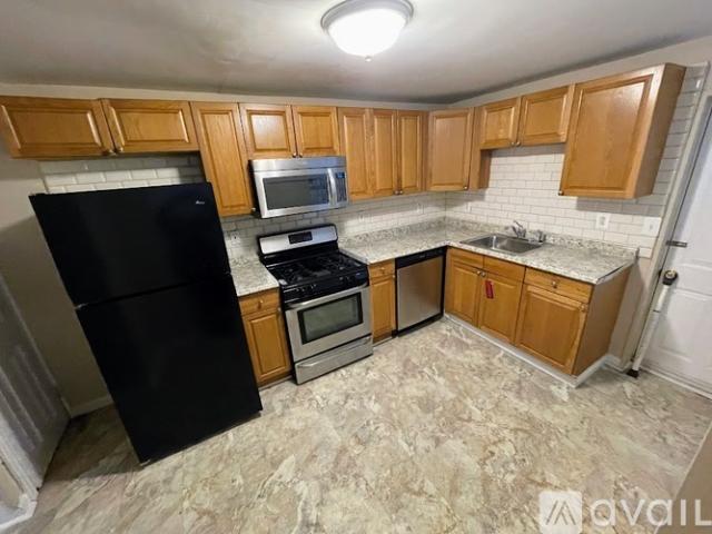 4 BR, 2.5 BA Apartment 1806 North Gratz Street, Philadelphia, PA 19121
