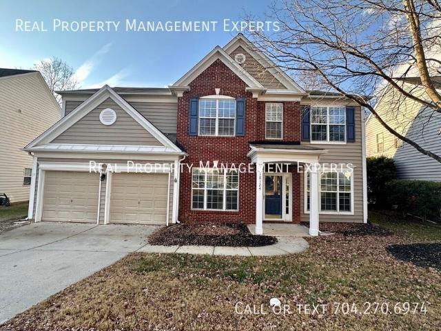 4 BR, 2.5 BA Apartment 18124 Harbor Mist Road, Cornelius, NC 28031