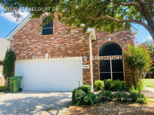 4 BR, 2.5 BA Apartment 2000 Stonecourt Dr, Bedford, TX 76021