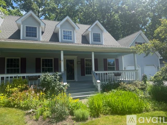4 BR, 2.5 BA Apartment 214 Eagle Road, Mountain Top, PA 18707