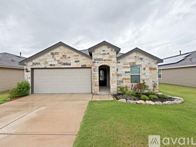 4 BR, 2.5 BA Apartment 21065 Gravel Keep, San Antonio, TX 78261