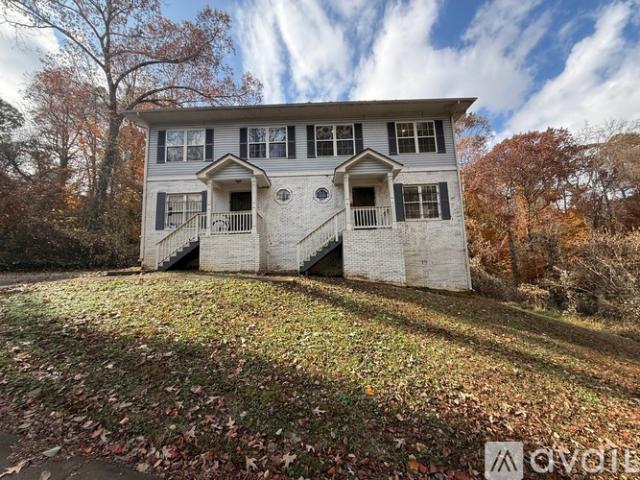 4 BR, 2.5 BA Apartment 2456 Spring St NW, Unit A, Atlanta, GA 30318