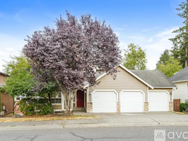 4 BR, 2.5 BA Apartment 243066 130th Ave SE, Kent, WA 98030