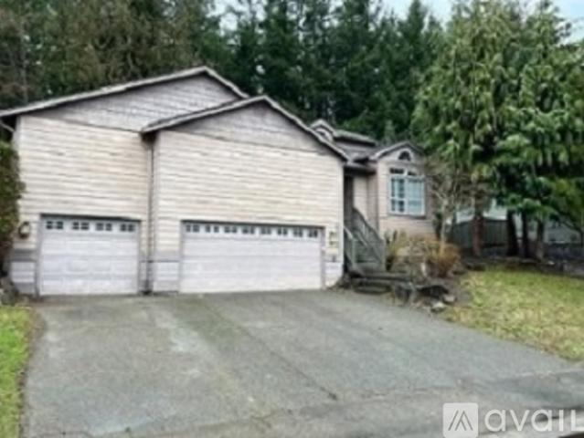 4 BR, 2.5 BA Apartment 25712 Cumberland Way, Black Diamond, WA 98010