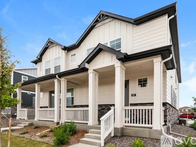 4 BR, 2.5 BA Apartment 258 S Uriah St, Aurora, CO 80018