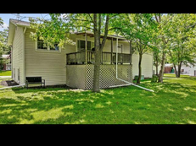 4 BR, 2.5 BA Apartment 2516 Jackson Drive, Woodridge, IL 60517