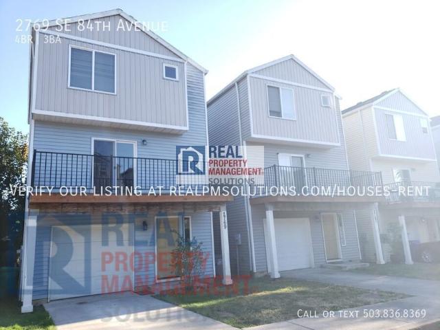 4 BR, 2.5 BA Apartment 2769 SE 84th Avenue, Portland, OR 97266
