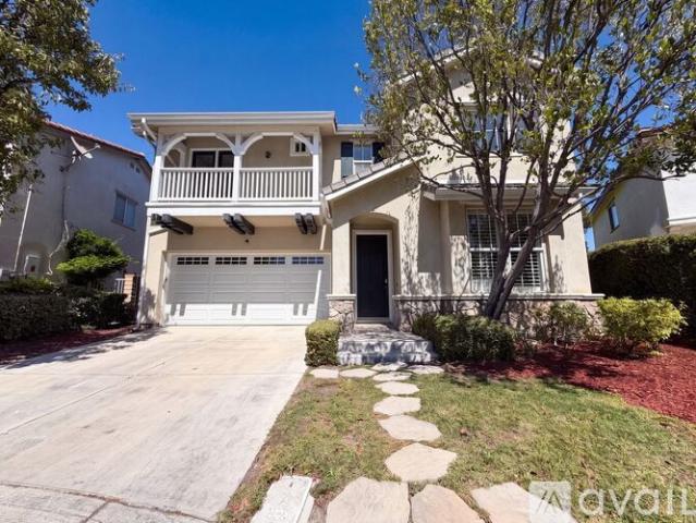 4 BR, 2.5 BA Apartment 27922 Periwinkle Ln, Valencia, CA 91354