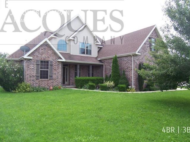 4 BR, 2.5 BA Apartment 2854 E. Meadows St Republic, MO 65738