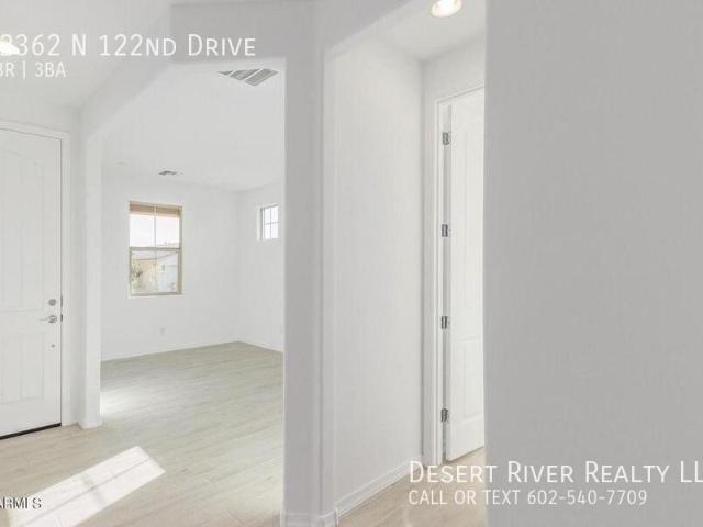4 BR, 2.5 BA Apartment 32362 N 122nd Drive, Peoria, AZ 85383