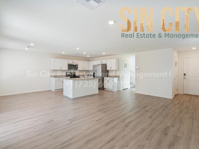 4 BR, 2.5 BA Apartment 3366 La Cura Avenue, Las Vegas, NV 89141