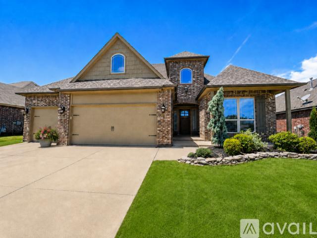 4 BR, 2.5 BA Apartment 3398 South 206th East Avenue, Broken Arrow, OK 74014