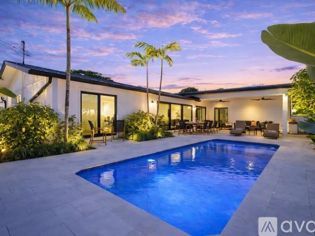 4 BR, 2.5 BA Apartment 3540 NE 28th Ave, Lighthouse Point, FL 33064