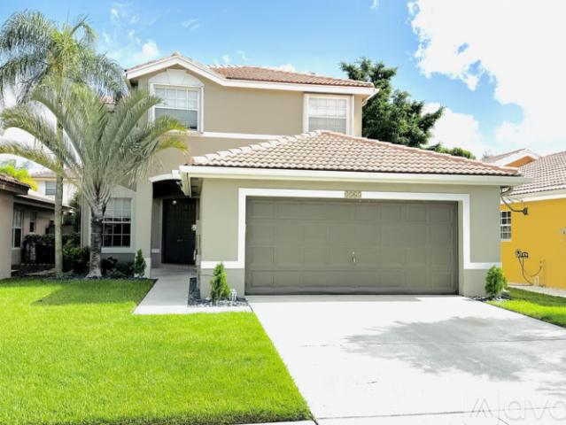 4 BR, 2.5 BA Apartment 3565 Danbury Ct, Boynton Beach, FL 33436