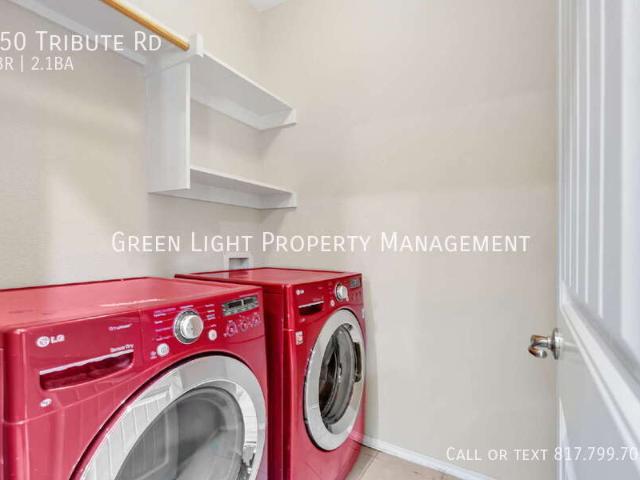 4 BR, 2.5 BA Apartment 350 Tribute Rd, Lancaster, TX 75146