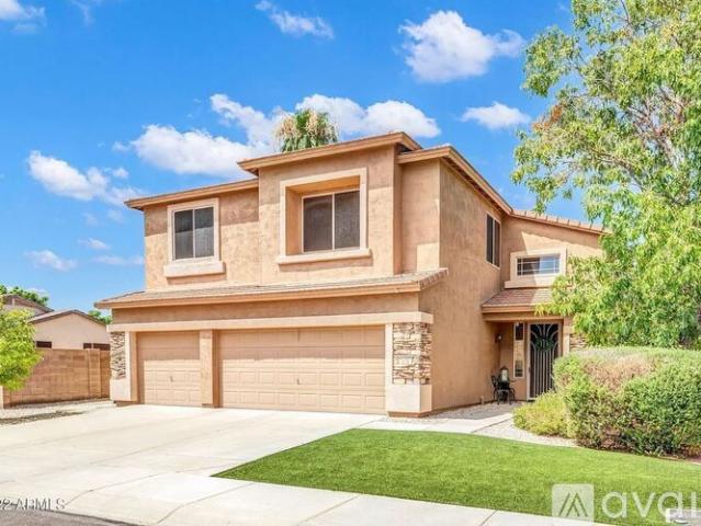 4 BR, 2.5 BA Apartment 374 North Scott Drive, Chandler, AZ 85225