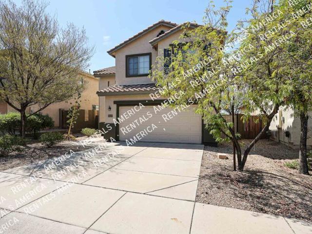 4 BR, 2.5 BA Apartment 3751 W Desert Creek Ln, Phoenix, AZ 85086