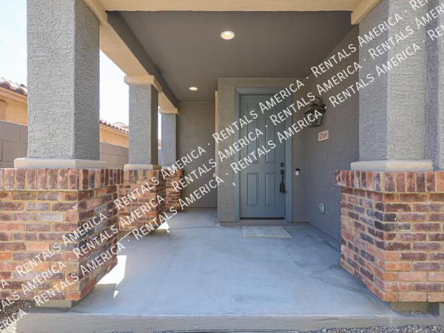 4 BR, 2.5 BA Apartment 3768 N 99th Dr, Avondale, AZ 85392