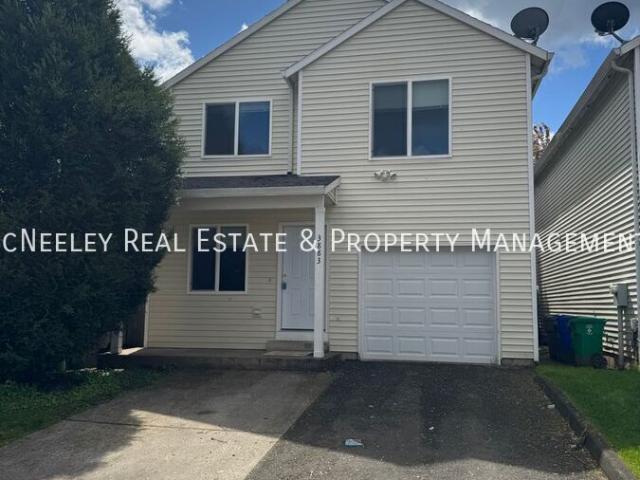 4 BR, 2.5 BA Apartment 3883 SE 136th Ave, Portland, OR 97236