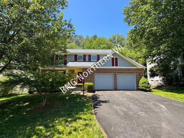 4 BR, 2.5 BA Apartment 3821 Jocelyn Dr, Woodbridge, VA 22192