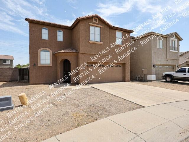 4 BR, 2.5 BA Apartment 3825 S 60th Dr, Phoenix, AZ 85043