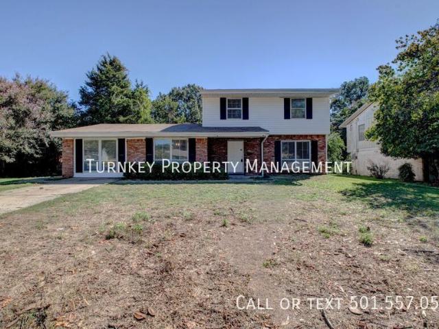 4 BR, 2.5 BA Apartment 7 Fairbrook Dr, Little Rock, AR 72205