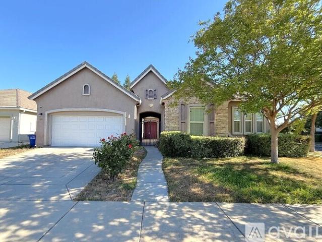 4 BR, 2.5 BA Apartment 405 Hearst Dr, Merced, CA 95348