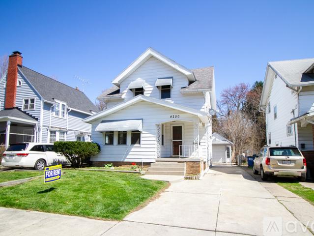 4 BR, 2.5 BA Apartment 4250 N Haven Ave, Toledo, OH 43612