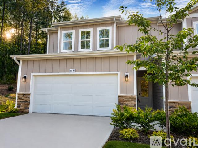 4 BR, 2.5 BA Apartment 4405 Dominion Crest Drive, Apex, NC 27523
