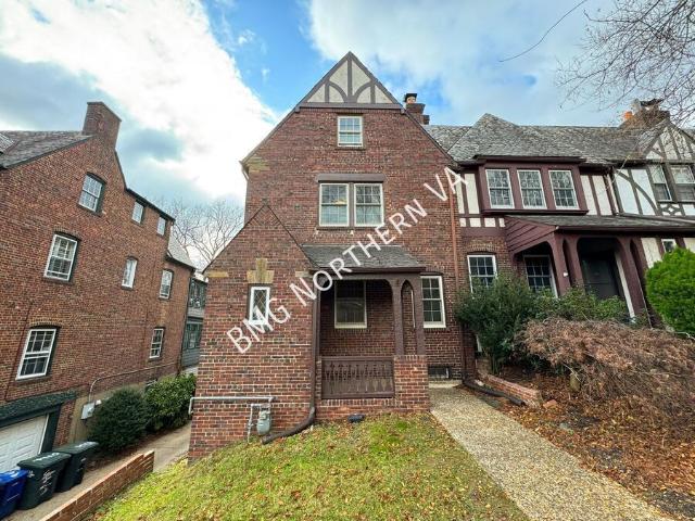 4 BR, 2.5 BA Apartment 4412 Volta Pl NW, Washington, DC 20007