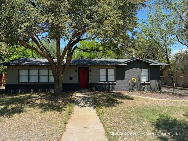 4 BR, 2.5 BA Apartment 4512 18th St Lubbock, TX 79416