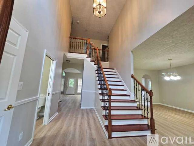 4 BR, 2.5 BA Apartment 4514 Hopewell Road, Louisville, KY 40299