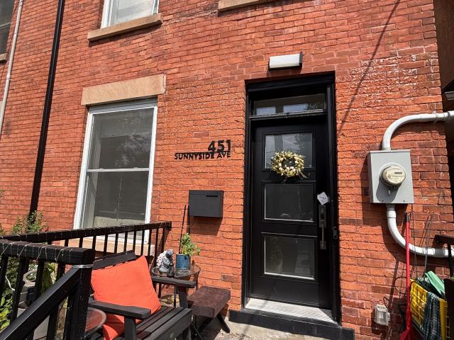 4 BR, 2.5 BA Apartment 451 Sunnyside Ave, Ottawa, ON K1S 0S8