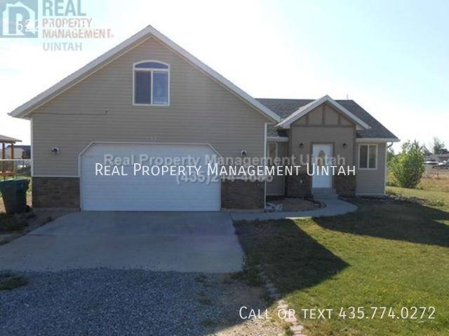 4 BR, 2.5 BA Apartment 522 N 4250 W, Vernal, UT 84078