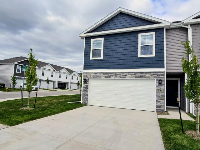 4 BR, 2.5 BA Apartment 523 Kinley Dr, Waukee, IA 50263