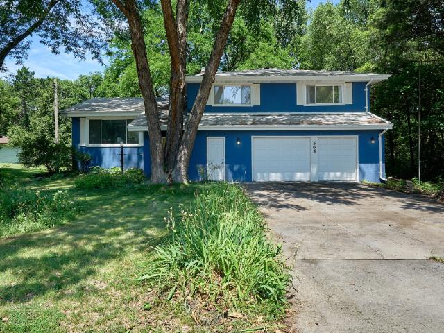 4 BR, 2.5 BA Apartment 565 Transit Ave, Roseville, MN 55113