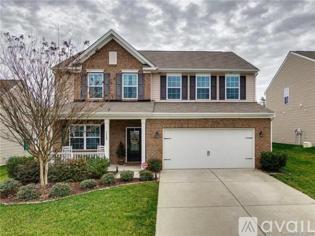 4 BR, 2.5 BA Apartment 5822 Castlecove Road, Charlotte, NC 28273