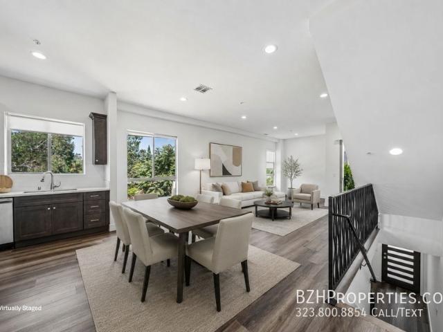4 BR, 2.5 BA Apartment 6002 Klump Ave, North Hollywood, CA 91606