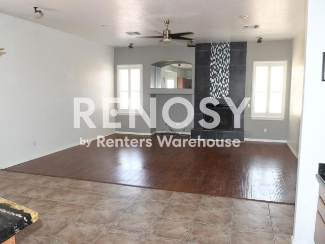 4 BR, 2.5 BA Apartment 6027 N 133rd Dr, Litchfield Park, AZ 85340