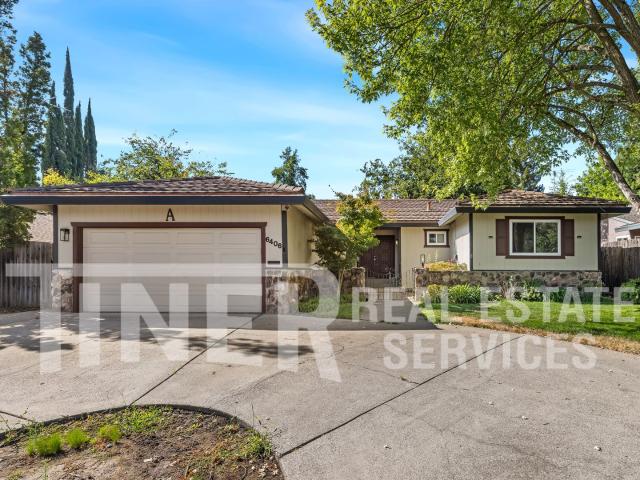 4 BR, 2.5 BA Apartment 6406 Winding Way, Carmichael, CA 95608